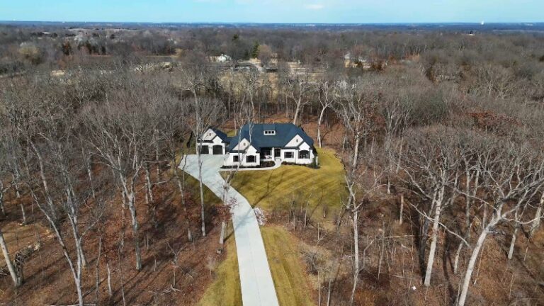20 Most Expensive Suburbs of St. Louis, MO (2026)