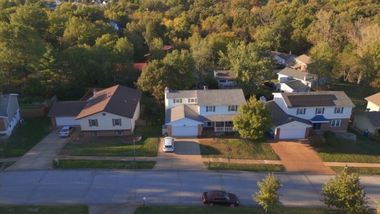 The 16 Best Suburbs in St. Louis, MO [2026 Guide]