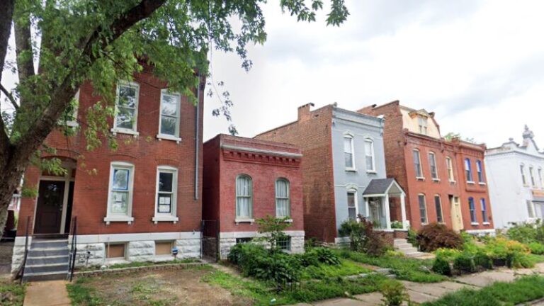 Exploring 8 Historic St. Louis Neighborhoods